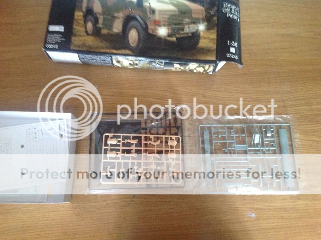 German ISAF dingo "drone down" - International Scale Modeller