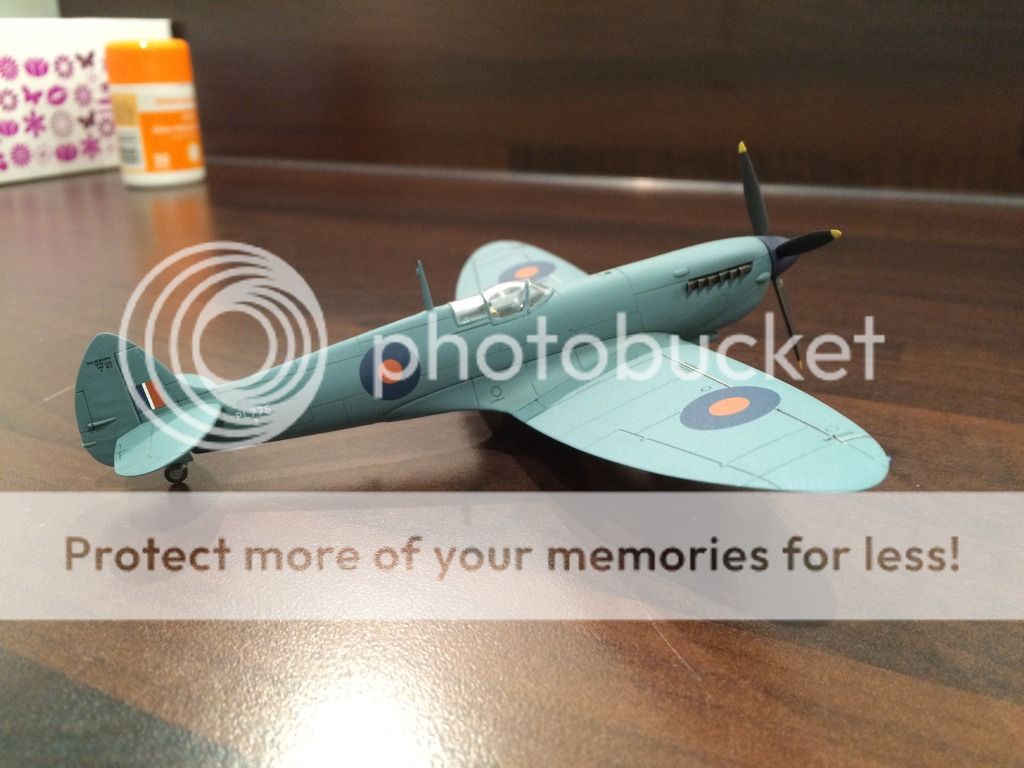 Spitfire XI camera fits and 2nd TAF roundels - Aircraft WWII ...